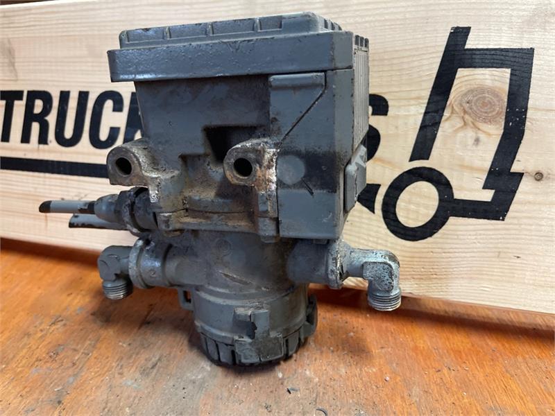 Scania PRESSURE CONTROL MODULE EBS 1773676 | Lastbilbasen
