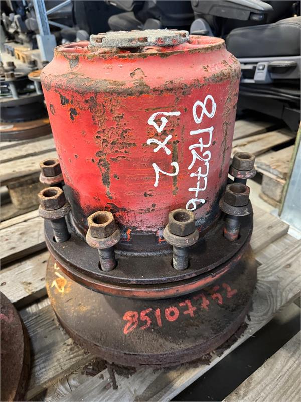 Volvo HUB 85107752 + HUBREDUCTION 8172776 | Lastbilbasen