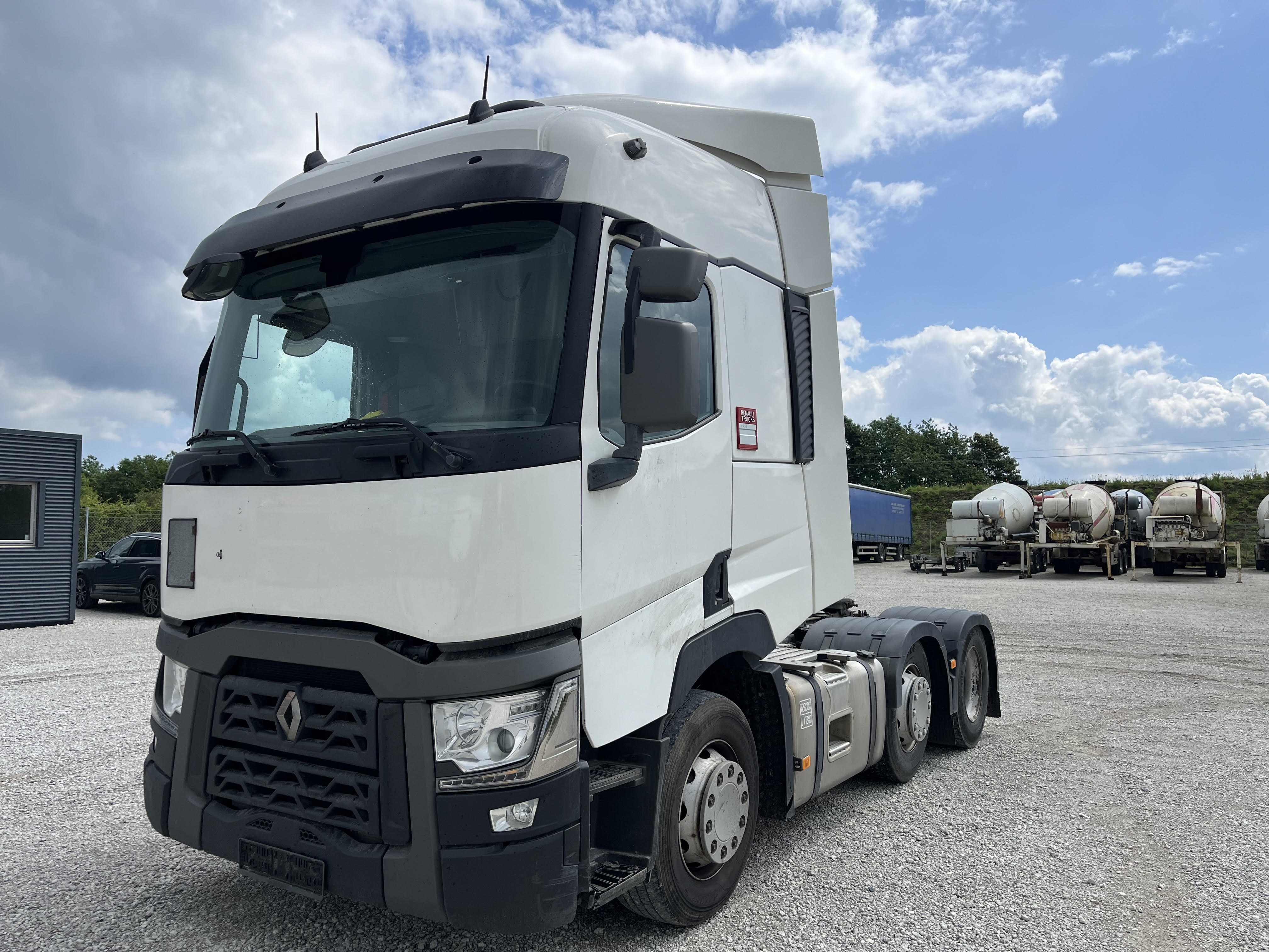 Renault Trucks t-range | Lastbilbasen