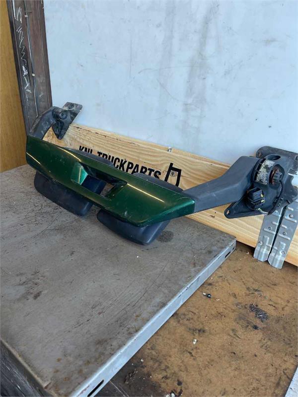 Volvo MIRROR RIGHT 82943356 | Lastbilbasen