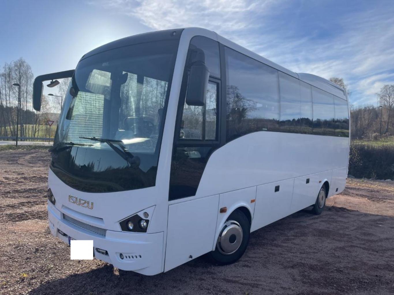 Isuzu ISUZU TURQUOISE bus | Lastbilbasen