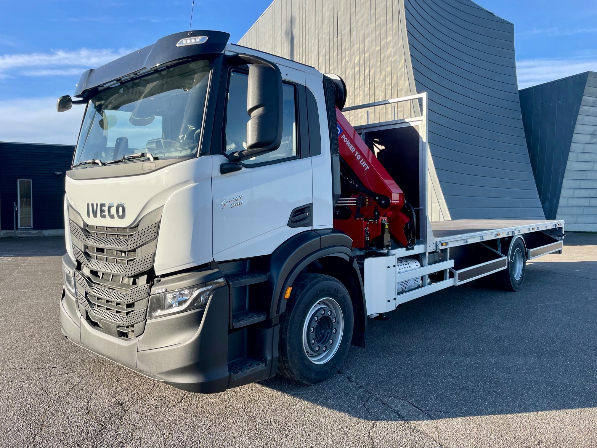 Iveco S-WAY AD190S34-E6e/FP Stillads | Lastbilbasen