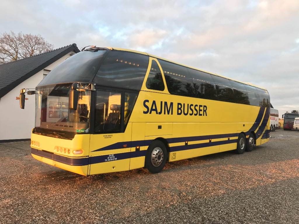Neoplan Startliner N516/3 | Lastbilbasen
