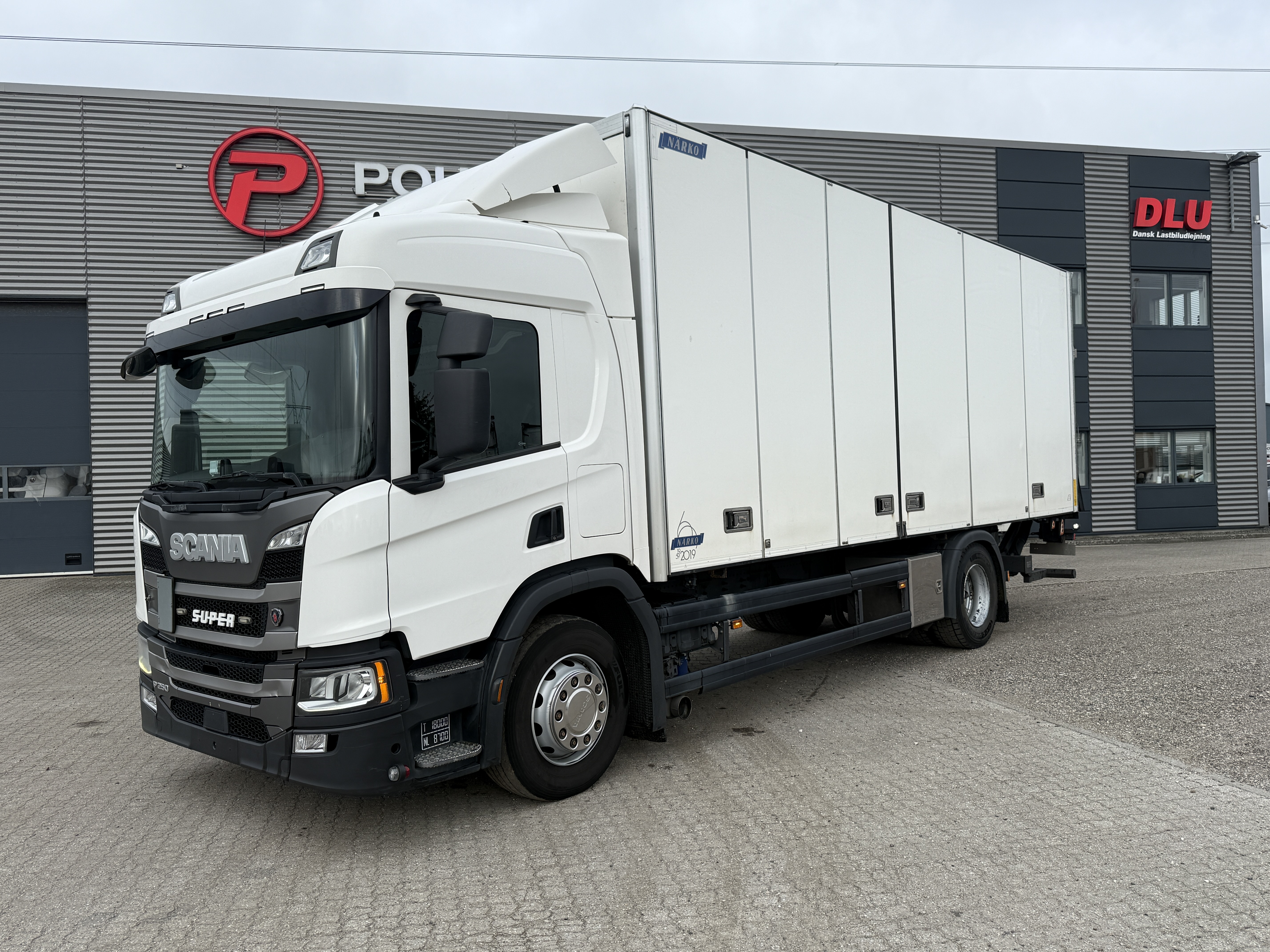 Scania P250 4x2 Närko foldedørskasse | Lastbilbasen